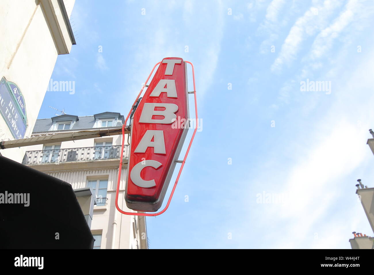 Tabac store shop france Banque de photographies et d’images à haute ...