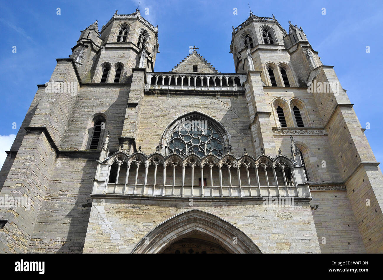 Cathédrale de Saint Benignus de Dijon, Dijon Cathédrale, cathédrale ...