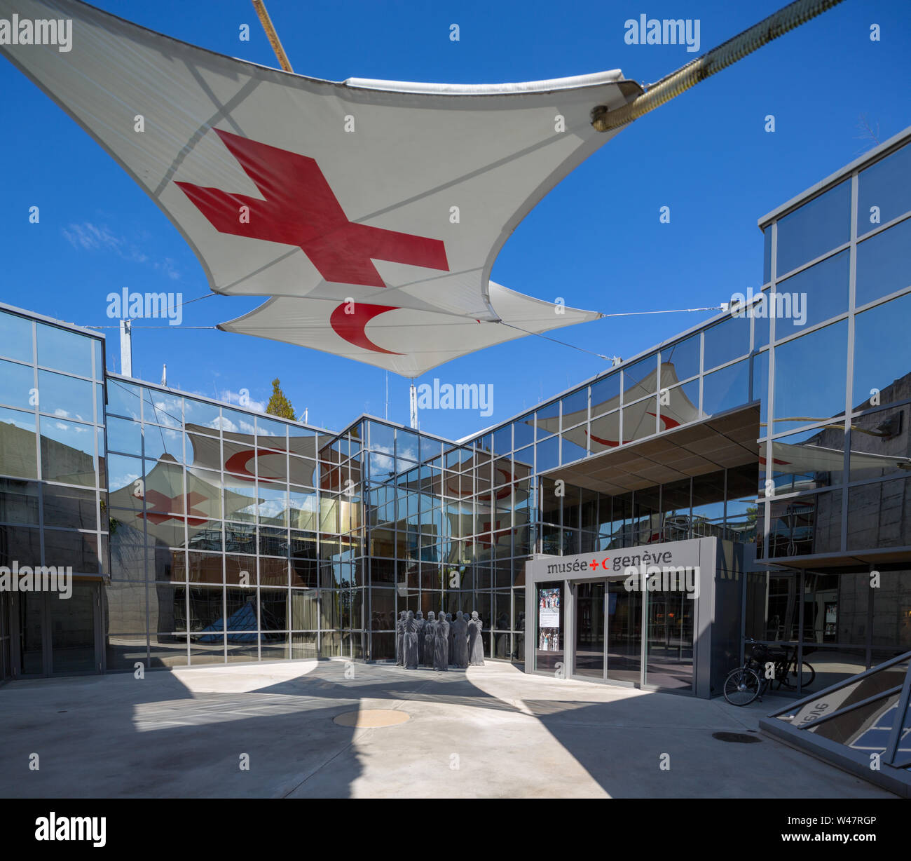 Croix rouge et croissant rouge Banque de photographies et d’images à ...