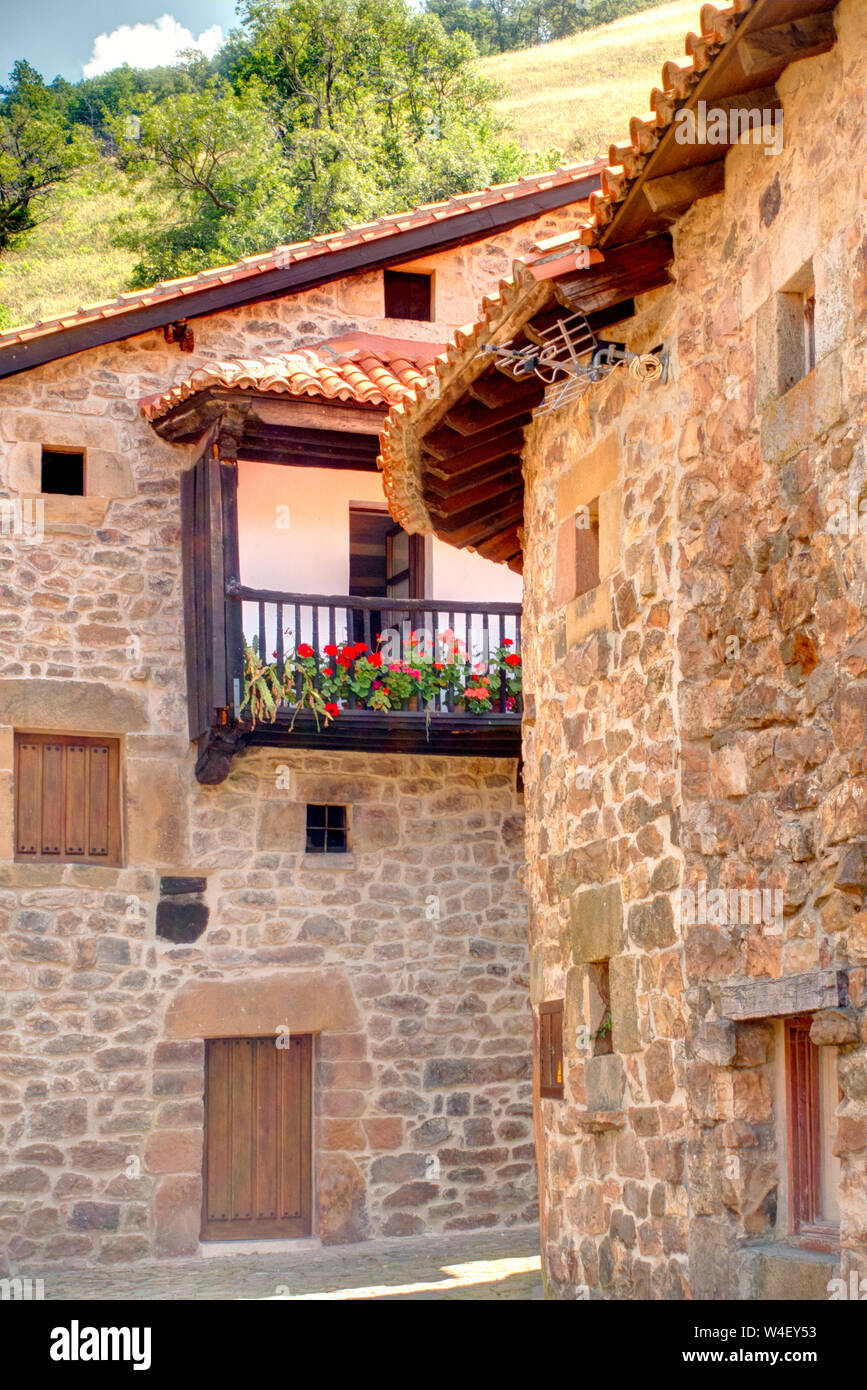 Bárcena mayor cantabria Banque de photographies et d’images à haute ...