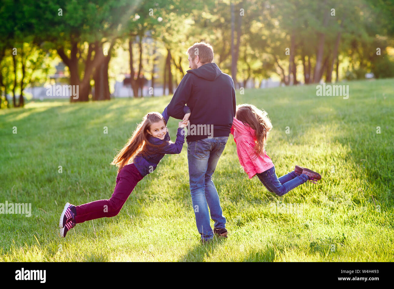 Papa Joue Avec Sa Fille Banque De Photographies Et Dimages à Haute