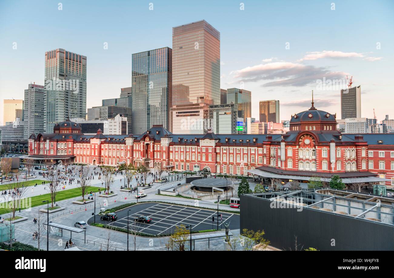 La gare de Tokyo, la gare centrale, du quartier des affaires de ...