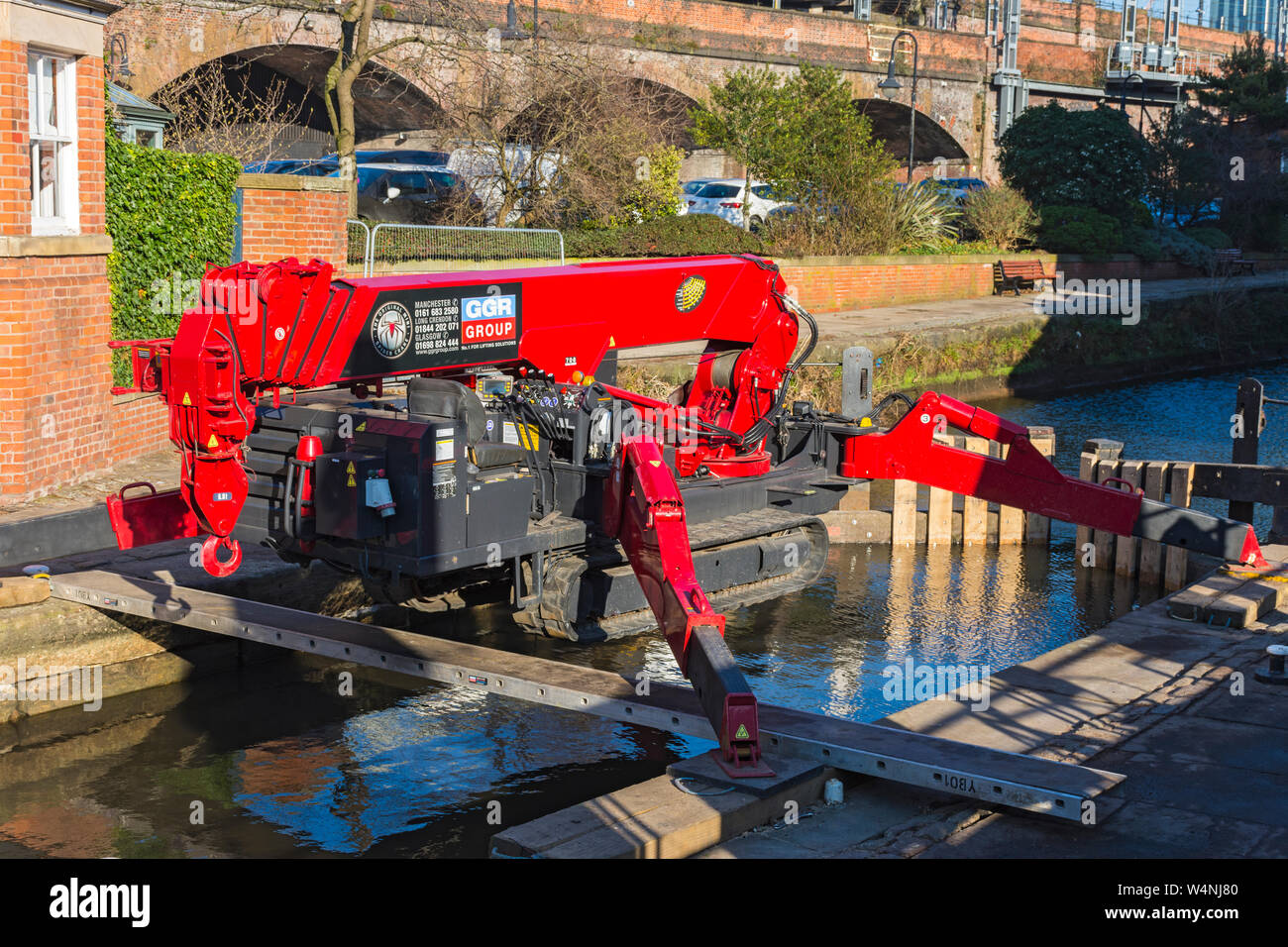 Mini grue Banque de photographies et d’images à haute résolution - Alamy