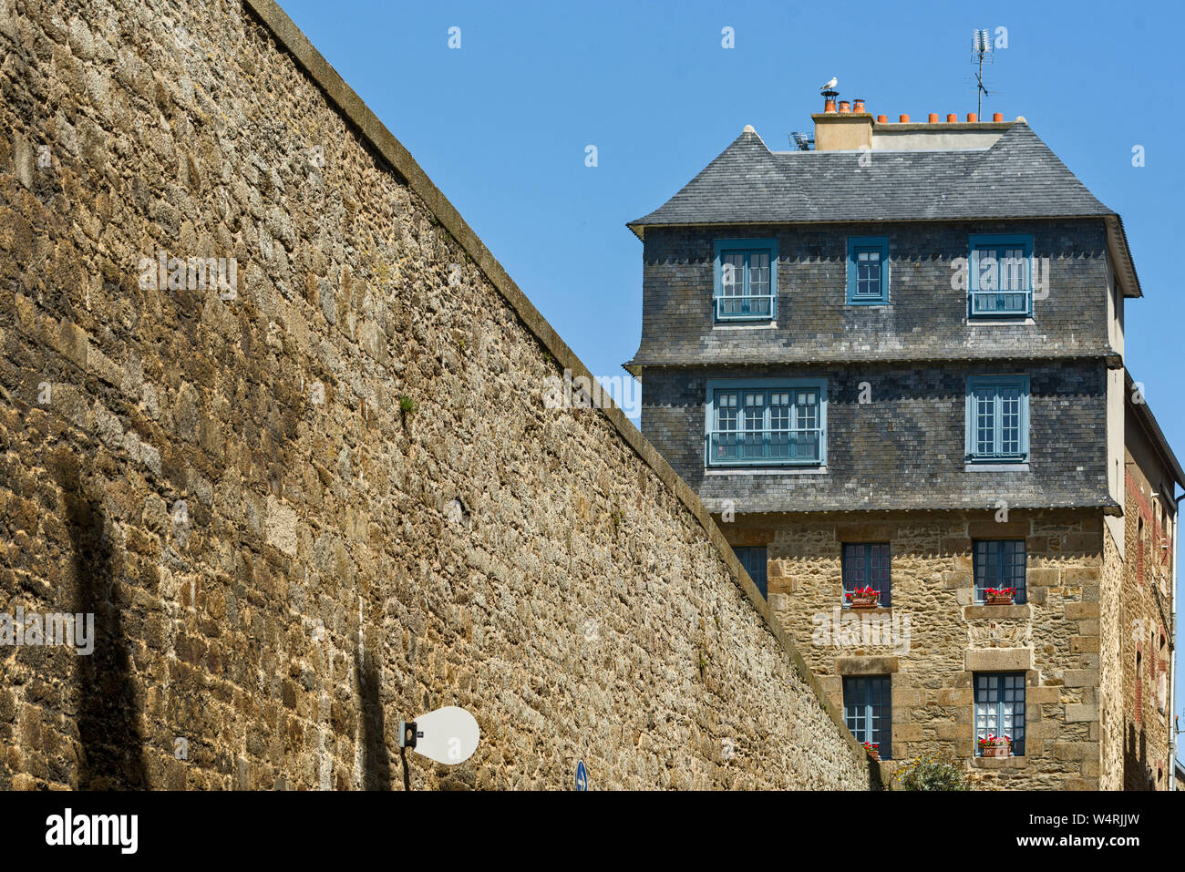 Vieux rempart bretagne Banque de photographies et d’images à haute ...