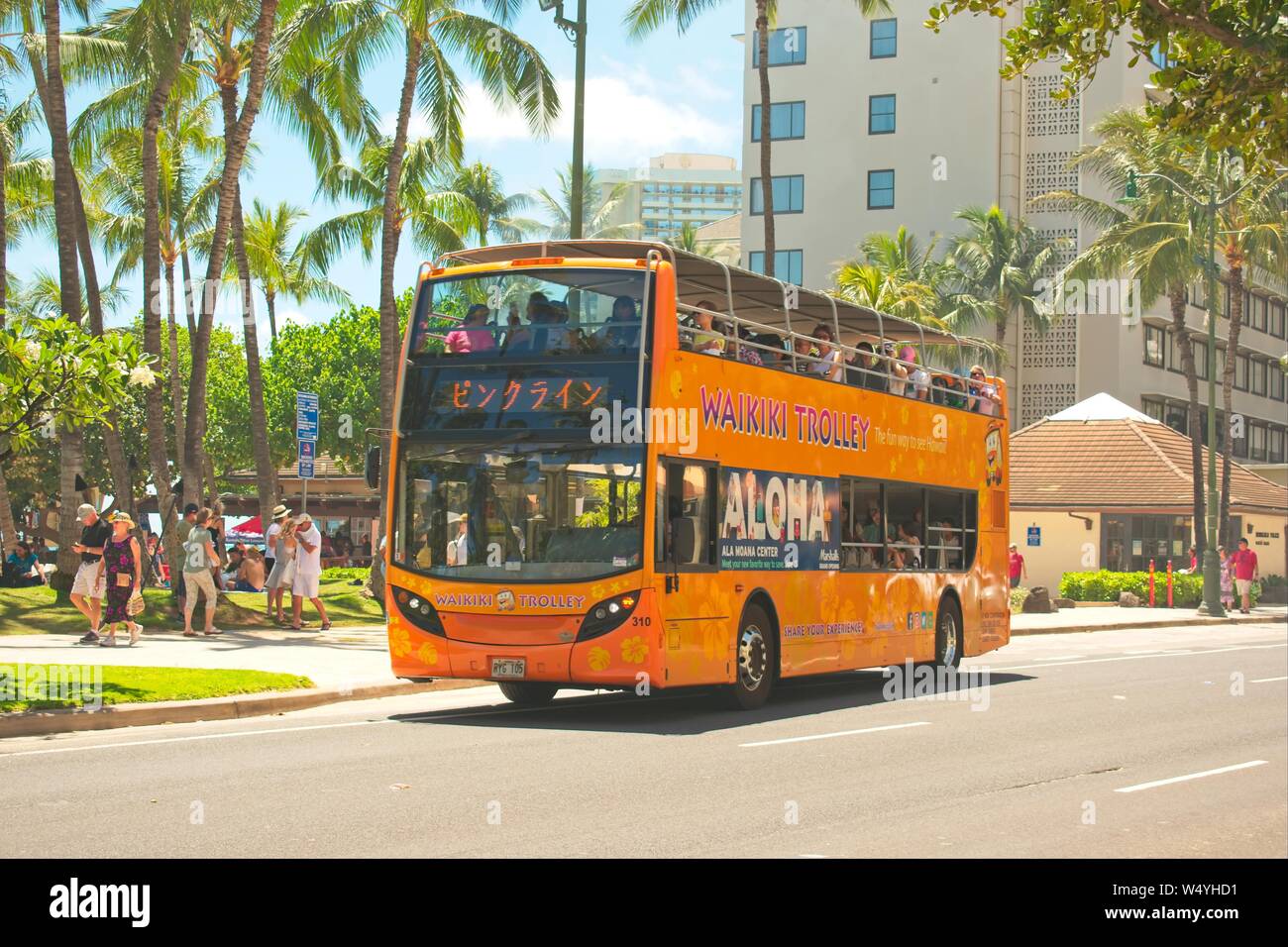 Waikiki trolley Banque de photographies et d’images à haute résolution ...
