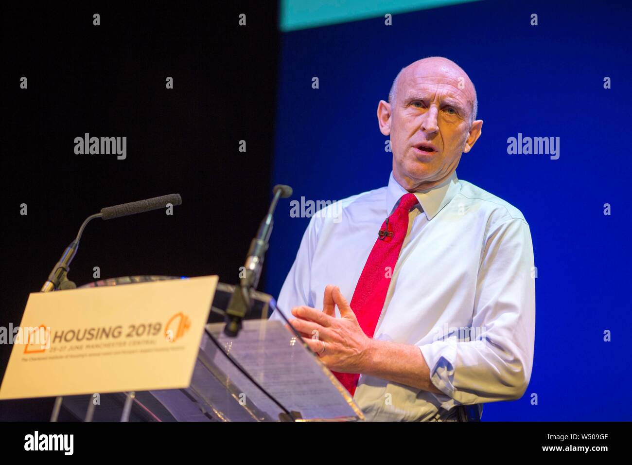 John healey mp Banque de photographies et d’images à haute résolution - Alamy