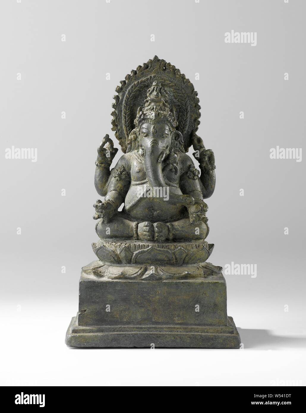 Demi dieu Banque de photographies et d’images à haute résolution - Alamy