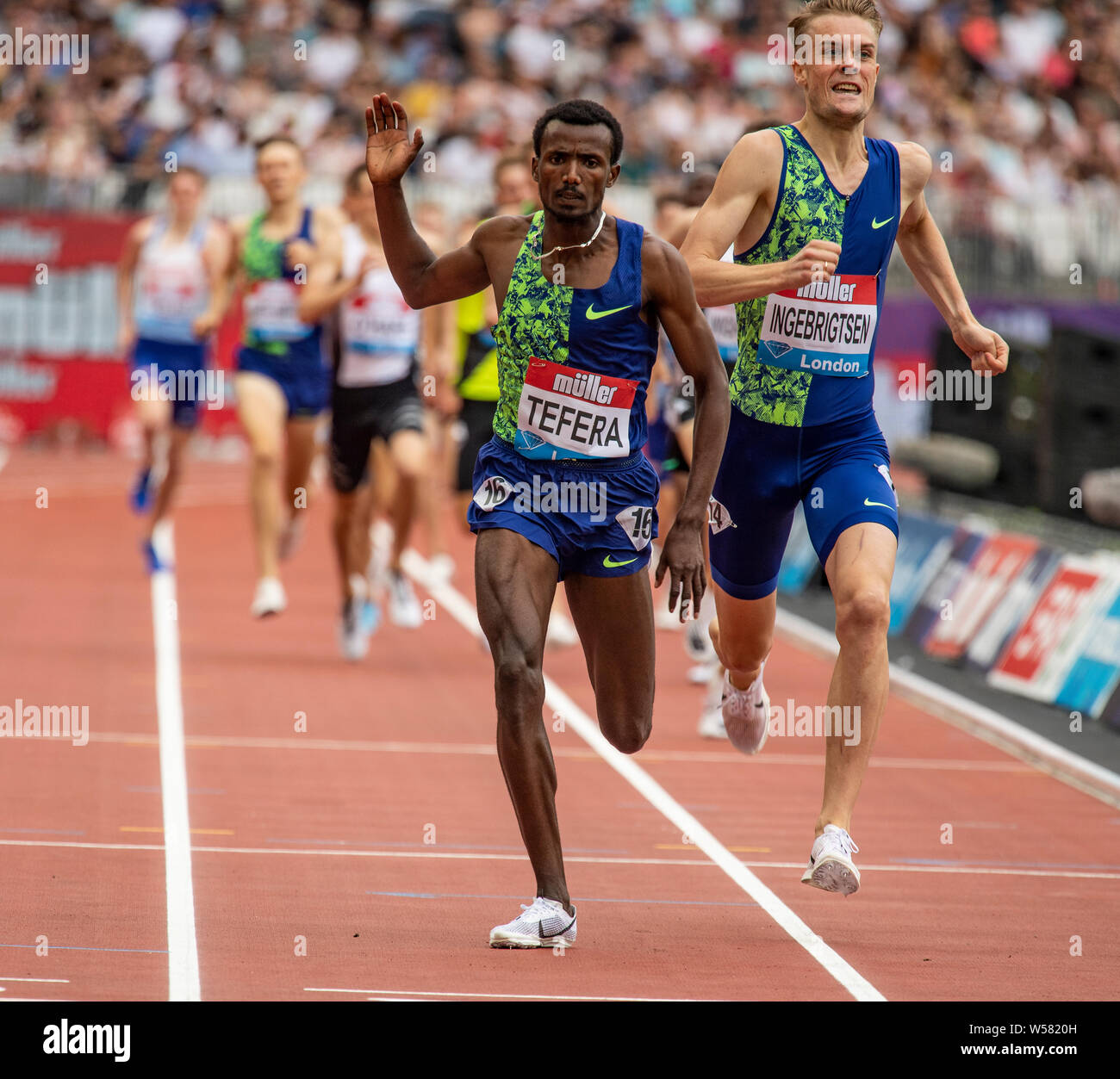 Londres, ANGLETERRE - 21 juillet : Samuel Tefera remporte le Emsley ...