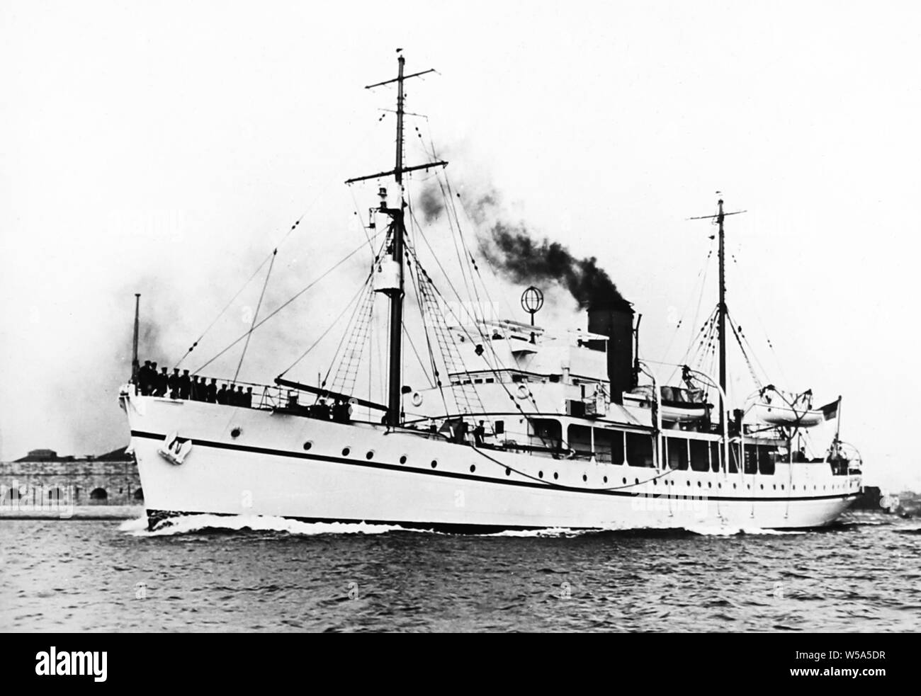 Hms challenger Banque de photographies et d’images à haute résolution ...