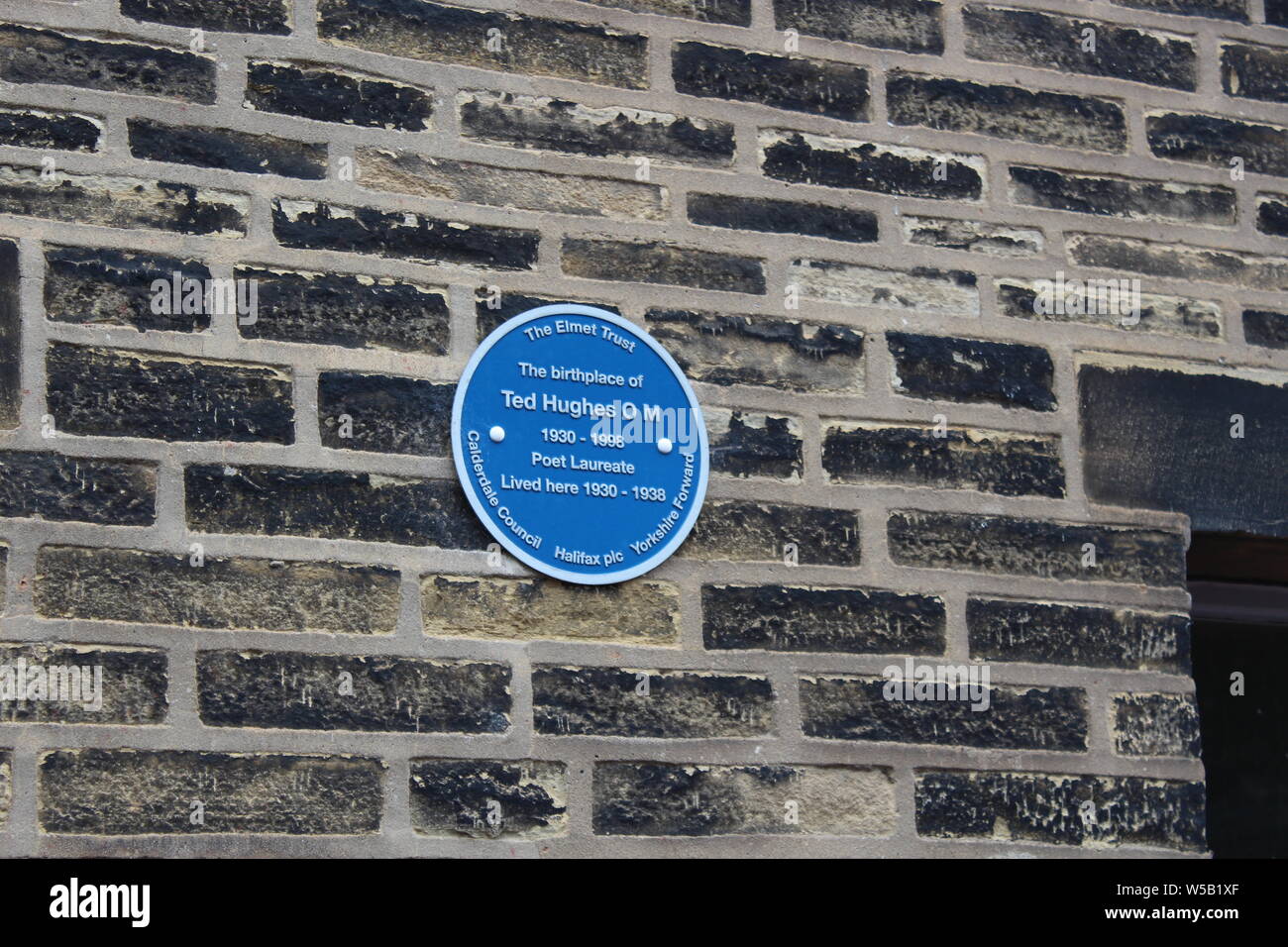 Aspinall Street, Mytholmroyd, Yorkshire. Naissance de Ted Hughes, poète ...