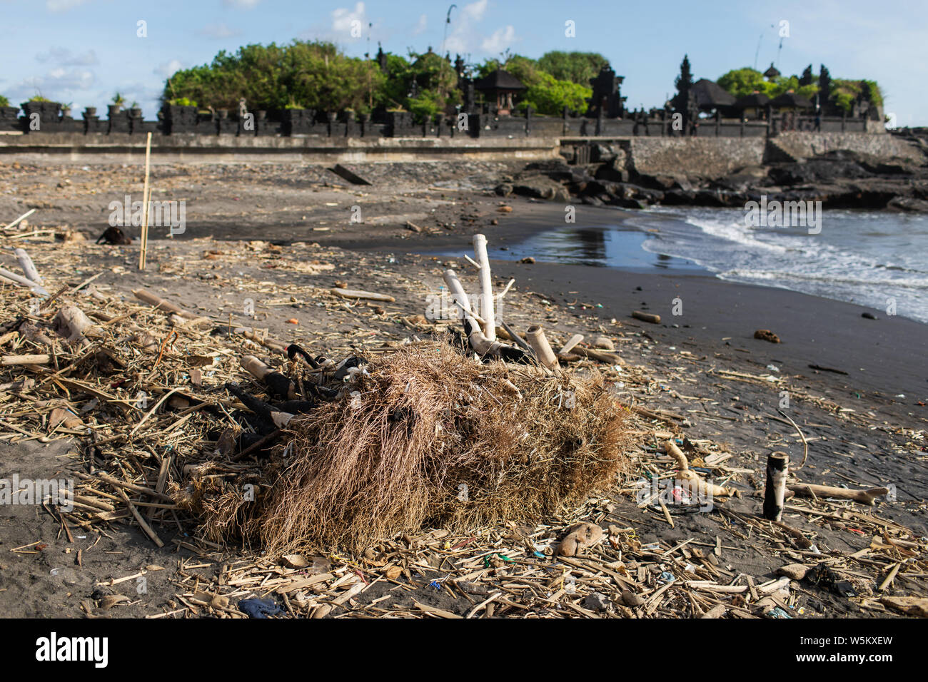 Plastic pollution bali Banque de photographies et d’images à haute ...