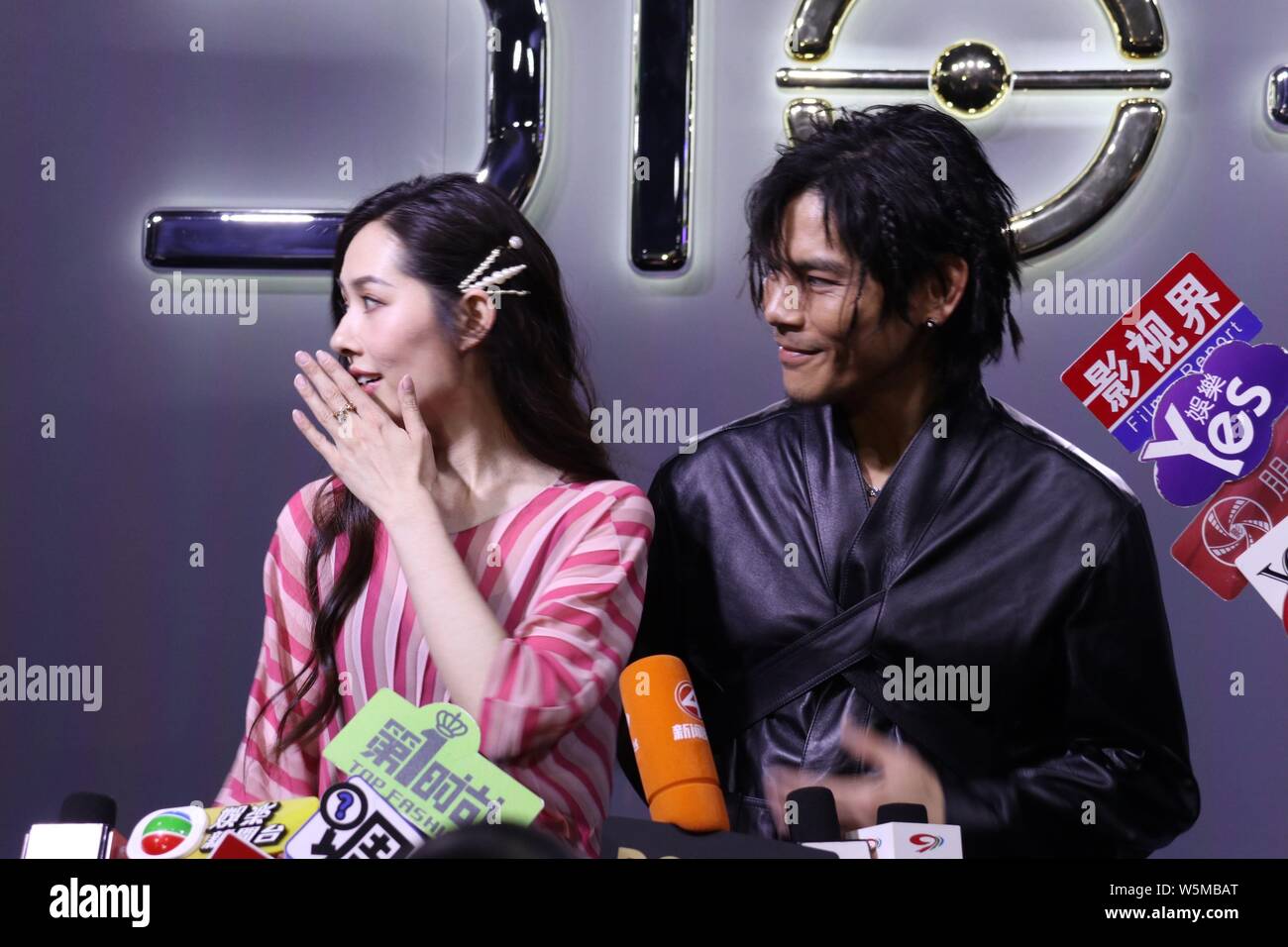 L'actrice taïwanaise Bea Hayden Guo et fiancé acteur Hong Kong Jacky Heung Cho assister au ...