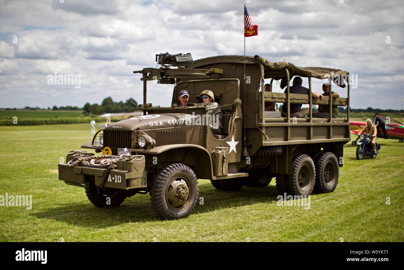 Camion gmc wwii Banque de photographies et d’images à haute résolution ...