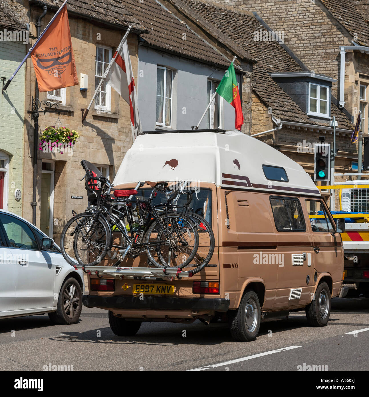 Carrosserie camping car Banque de photographies et d’images à haute ...
