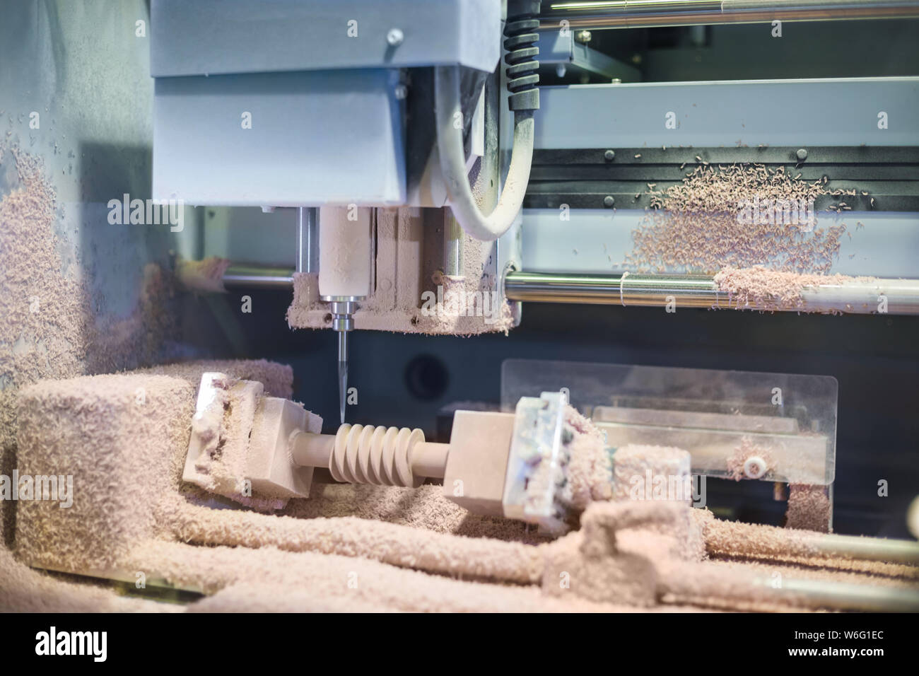 Cnc lathe wood engraving machine Banque de photographies et d’images à ...