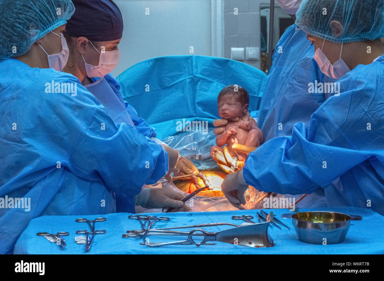 Cesarean section operating room Banque de photographies et d’images à ...