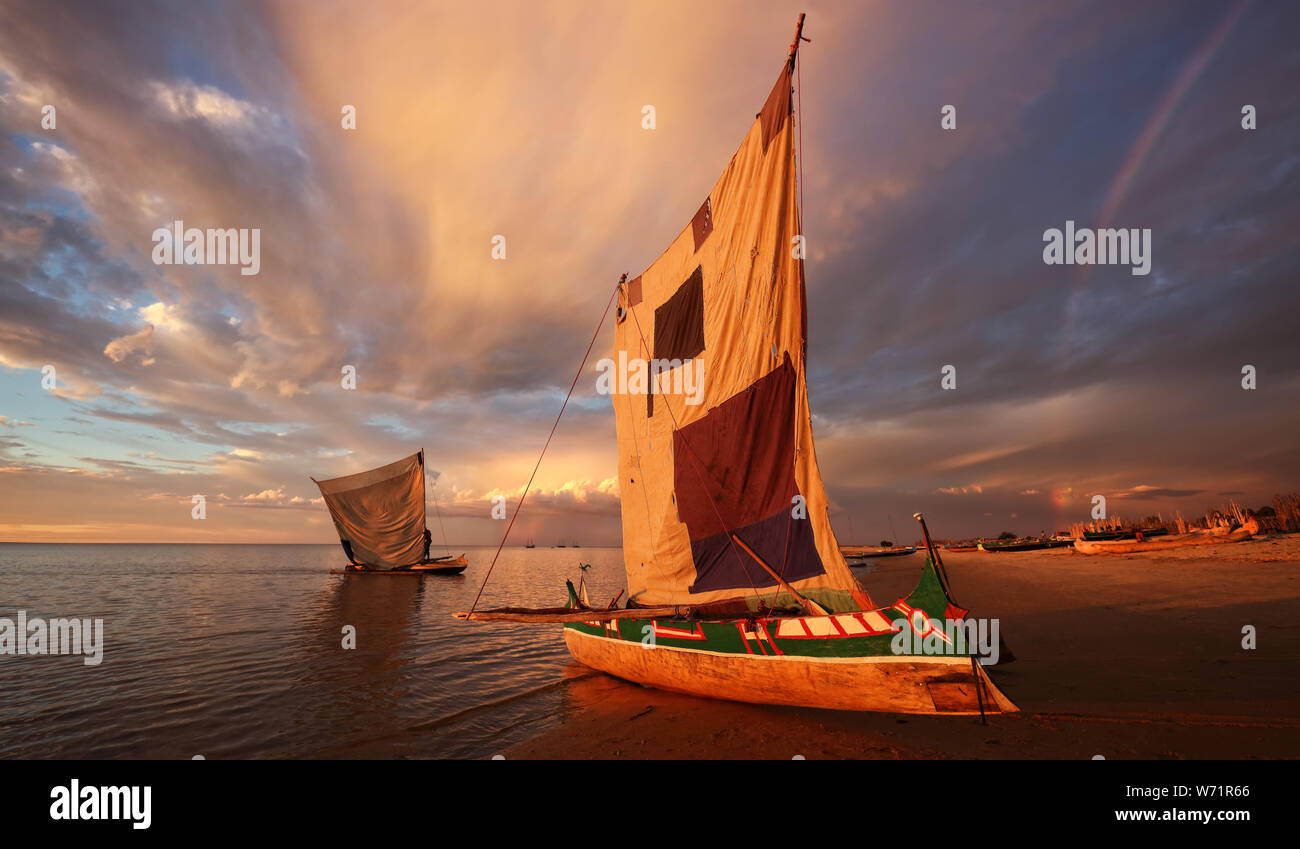 Voiliers en mer Banque de photographies et d’images à haute résolution ...