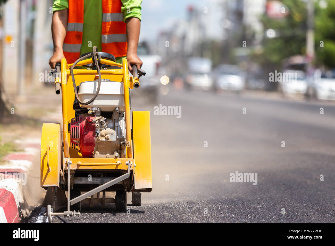 Machine pour percer ou briser une route en ciment asphalte Banque de ...