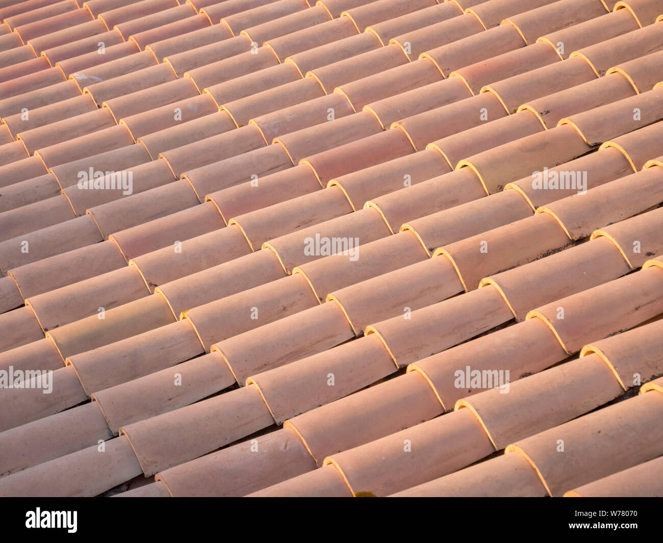 Clay pantile roof Banque de photographies et d’images à haute ...