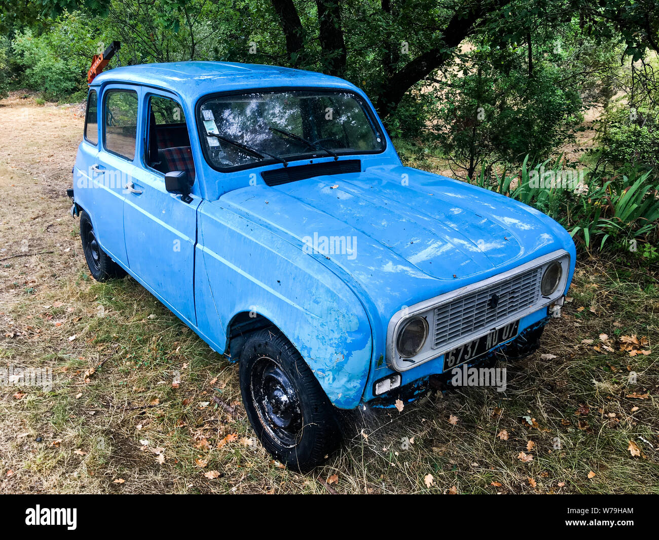 Vintage renault 4l Banque de photographies et d’images à haute ...