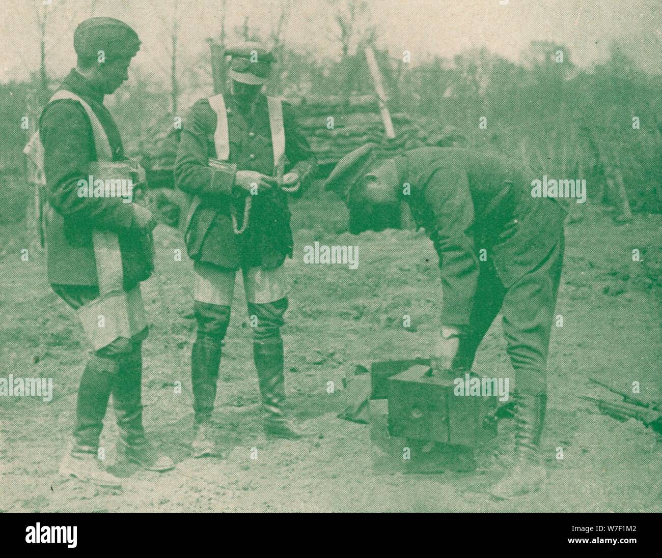 Parachute harness ww1 Banque de photographies et d’images à haute ...