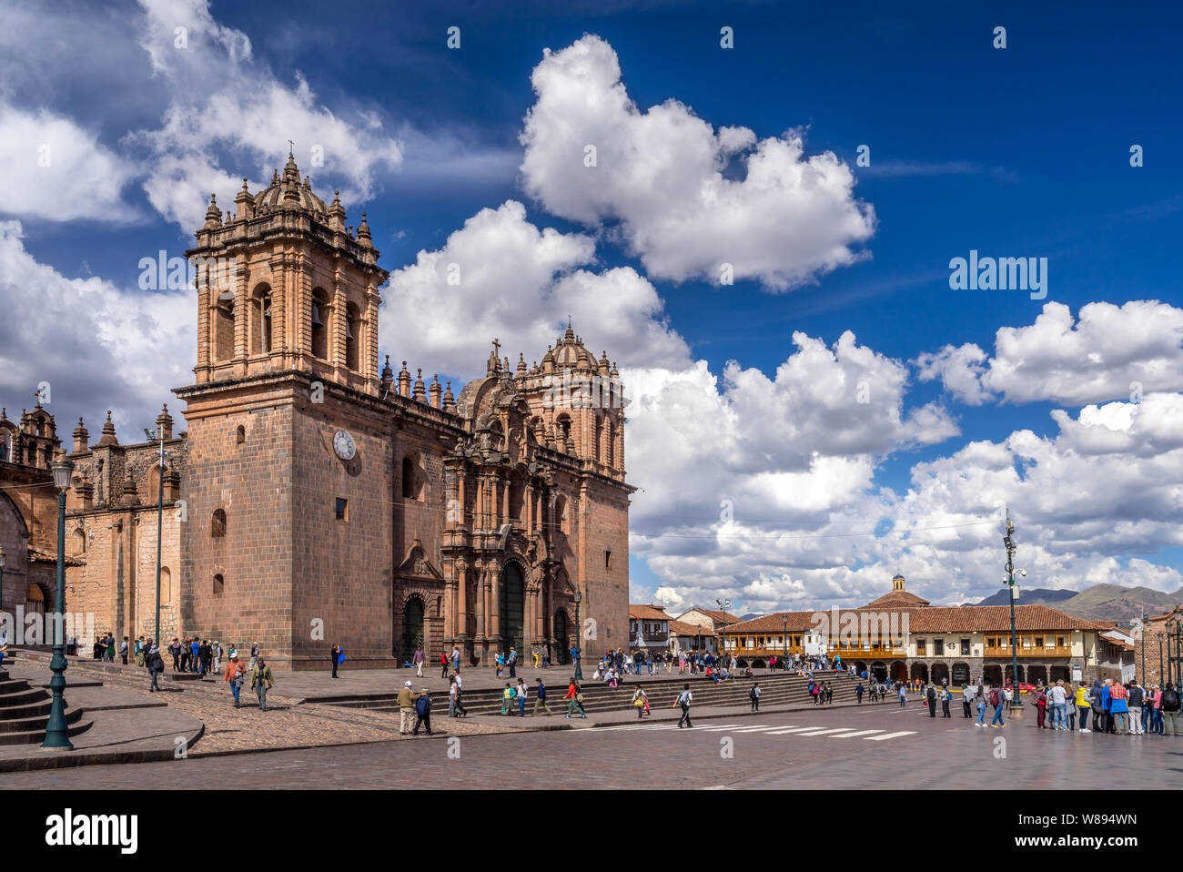 Flowers Of Peru Banque d'image et photos - Alamy
