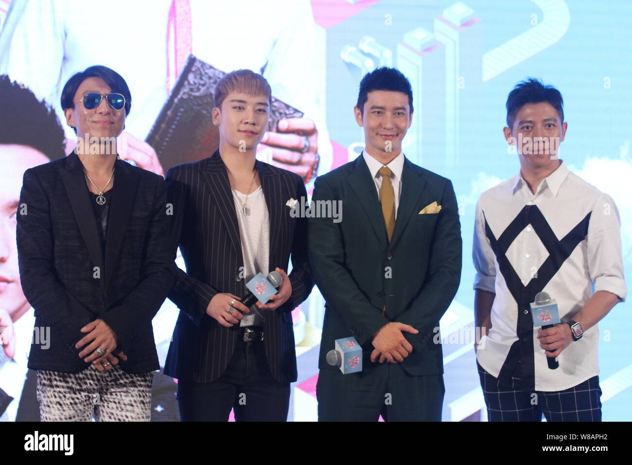 (De gauche) Chen Yufan de bande chinois Yuquan, chanteuse et actrice Lee Seung-hyun, mieux connu ...