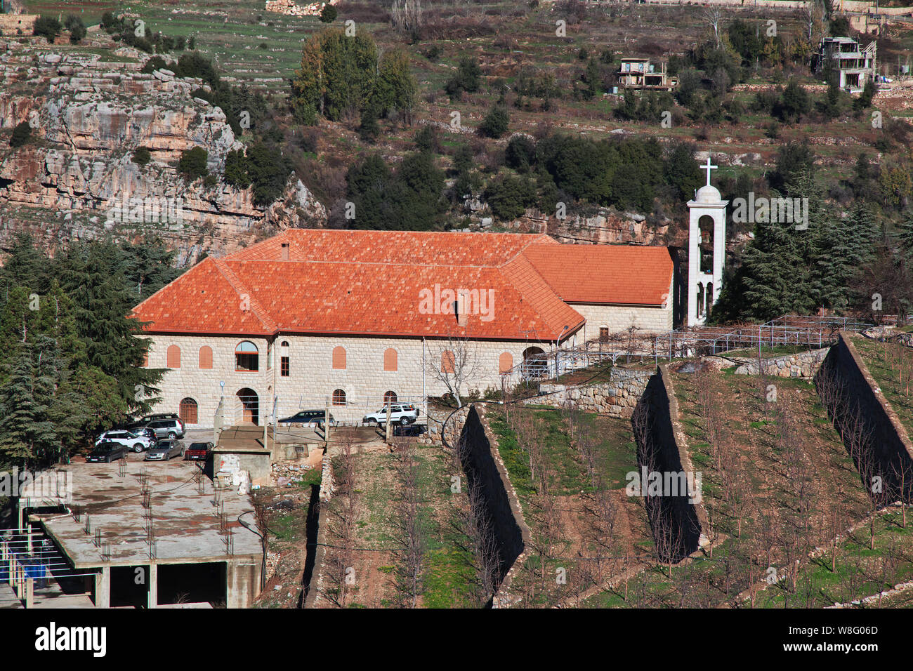 Lebanon kadisha valley cave monastery Banque de photographies et d ...