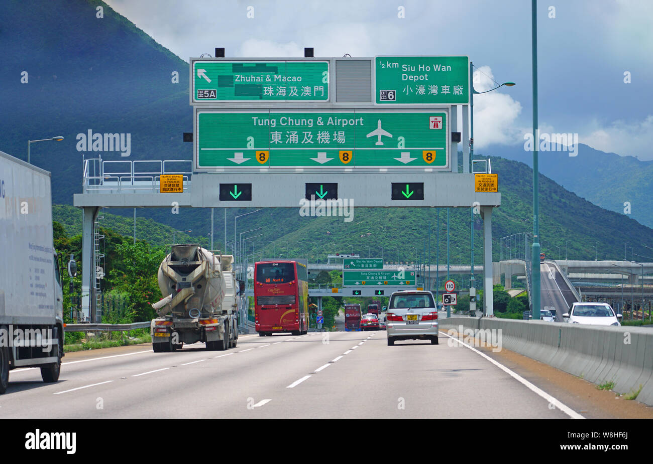 Hong kong road signs Banque de photographies et d’images à haute ...