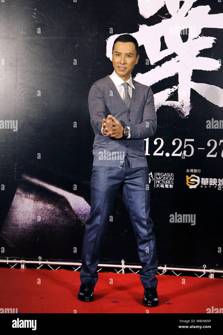 Actor donnie yen poses during Banque de photographies et d’images à haute résolution - Alamy