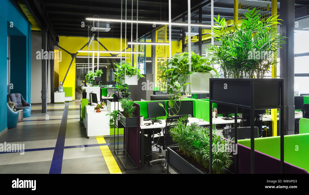 Open space office Banque de photographies et d’images à haute ...