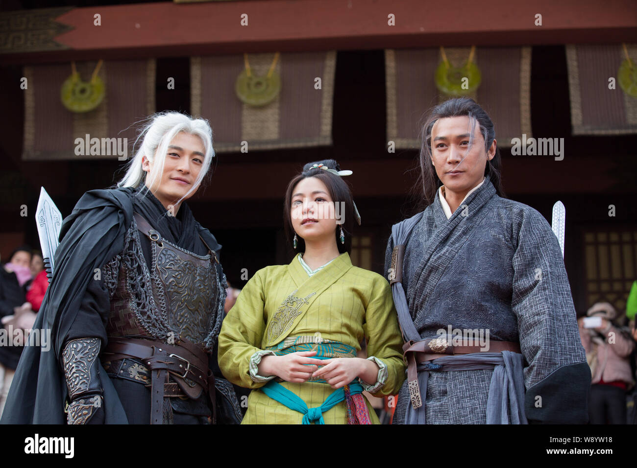 (De gauche) l'acteur chinois, Sun Yizhou actrice taïwanaise Michelle ...