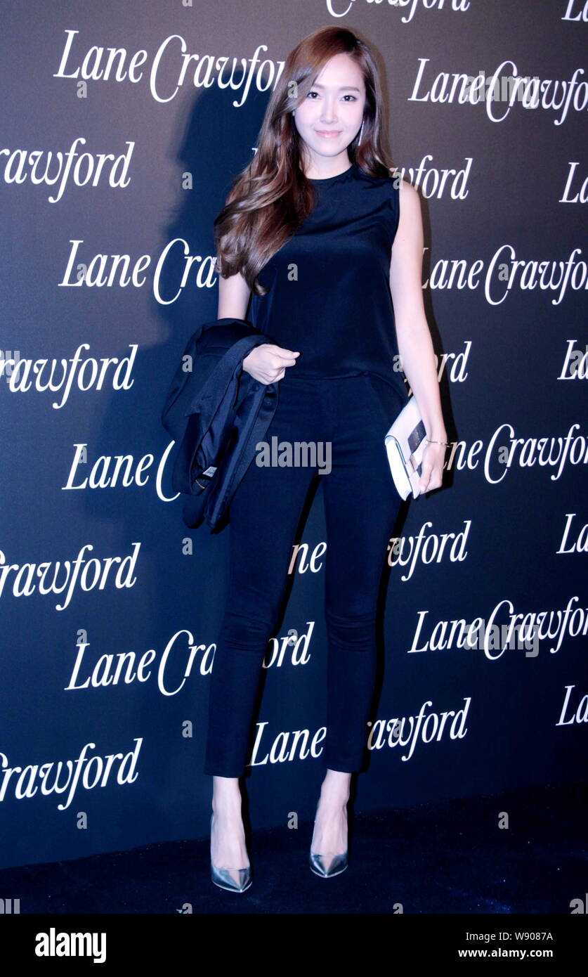 La chanteuse sud-coréenne et l'actrice Jessica Jung Soo-yeon pose comme ...