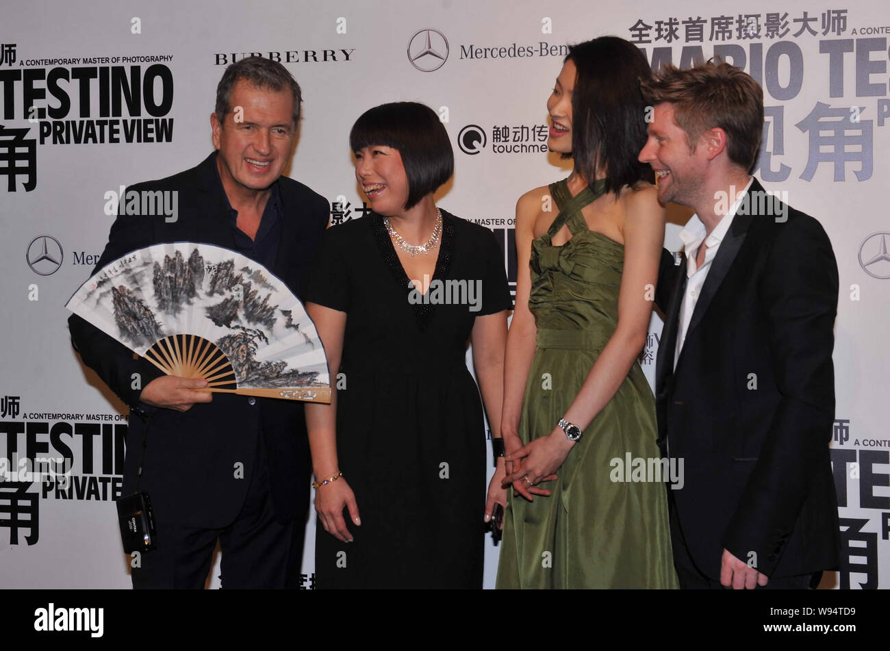 Par le photographe mario testino Banque de photographies et d’images à ...