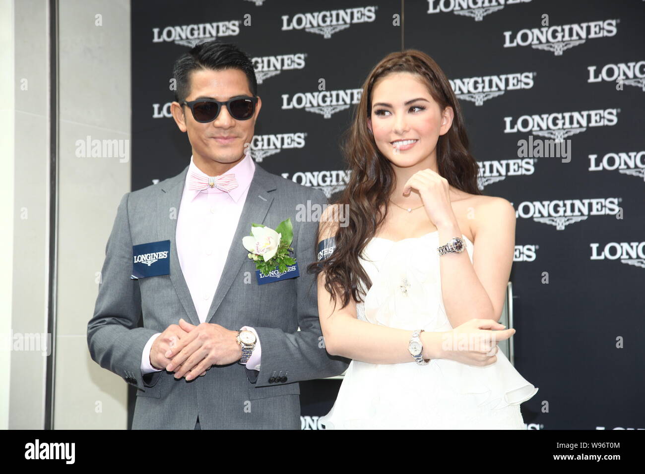 Hong Kong, chanteur et acteur Aaron Kwok, gauche, et modèle taiwanais et chanteuse Hannah ...