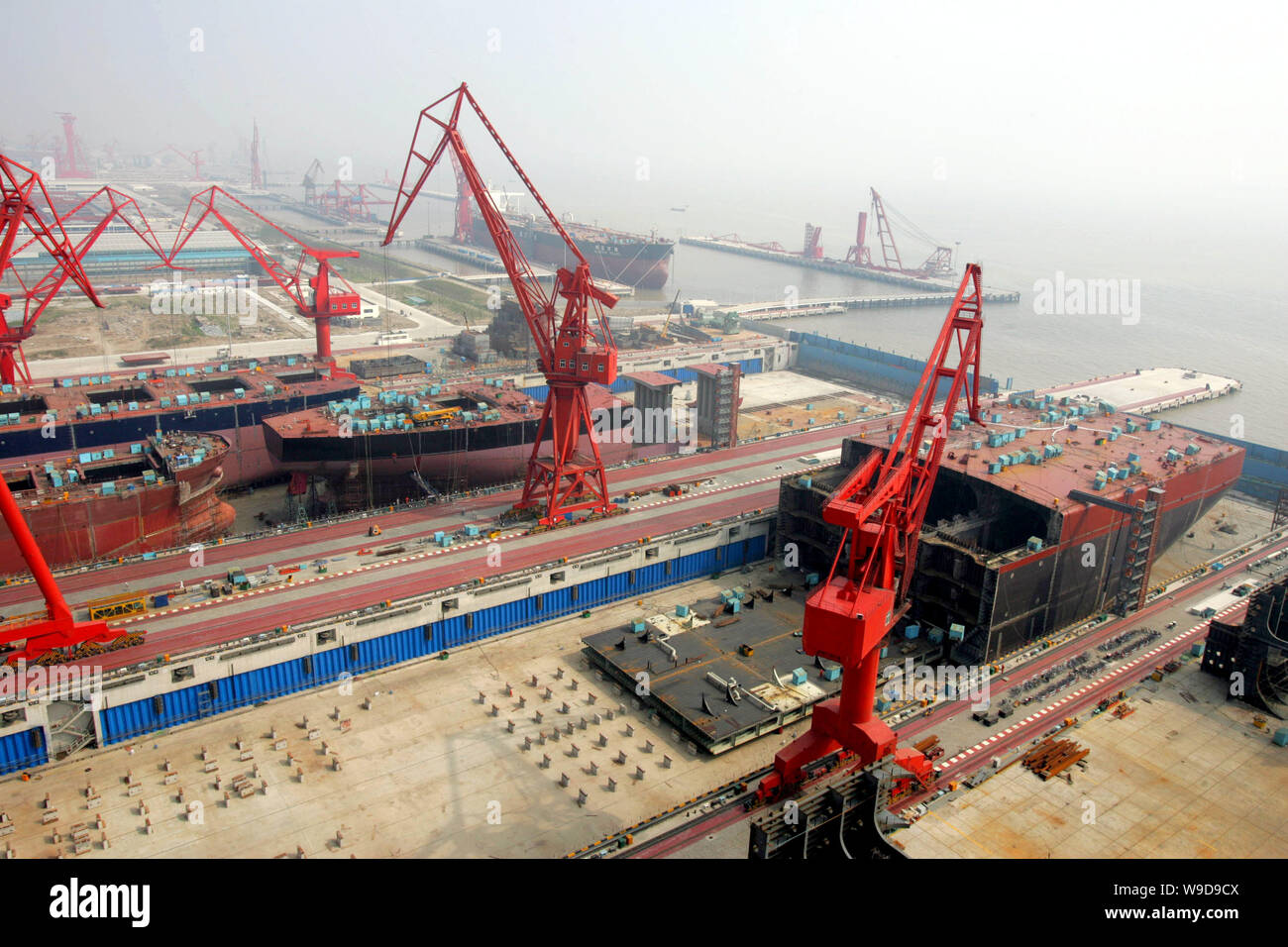 Jiangnan shipyard Banque de photographies et d’images à haute ...