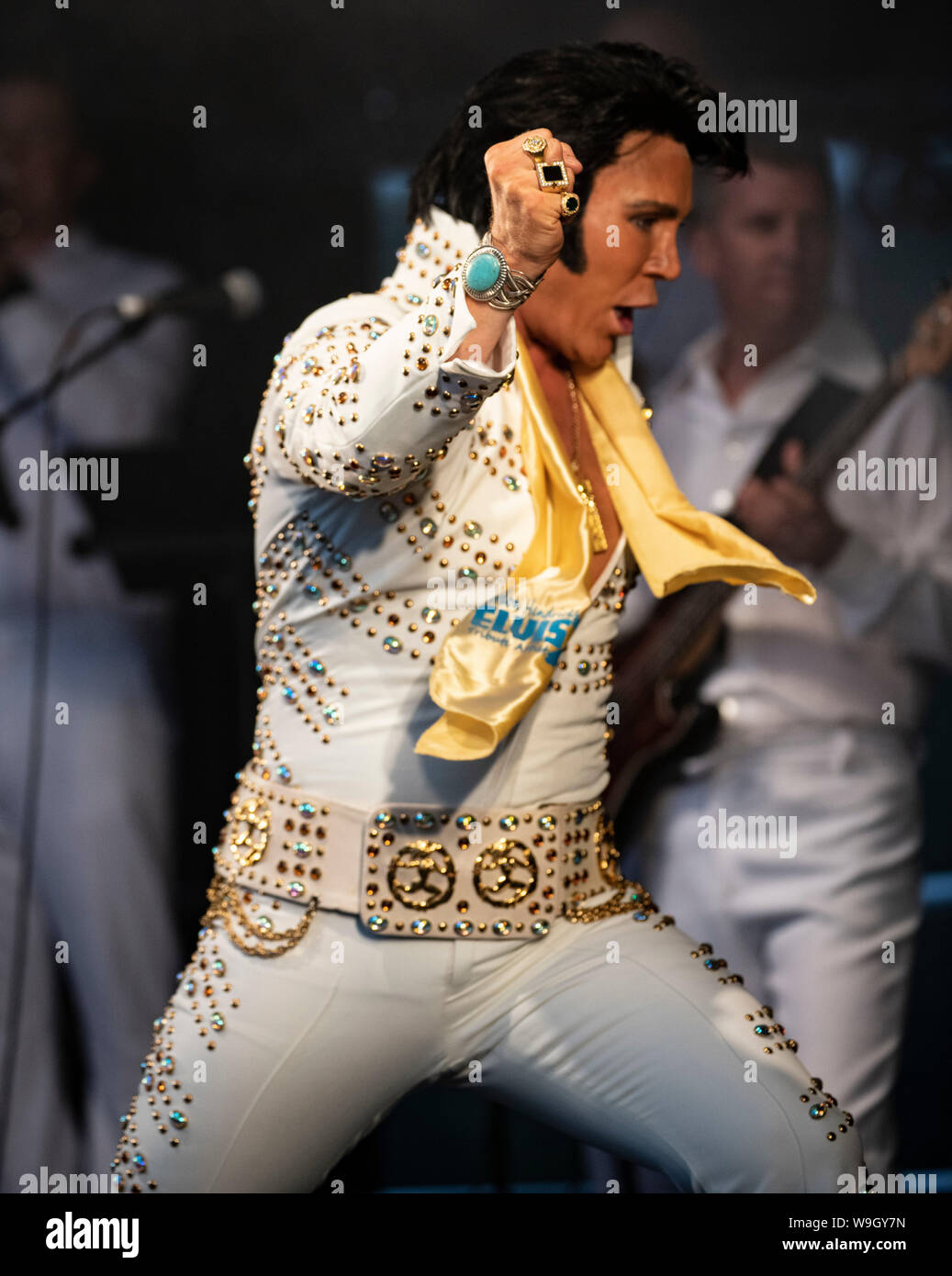 Elvis tribute artist Banque de photographies et d’images à haute ...