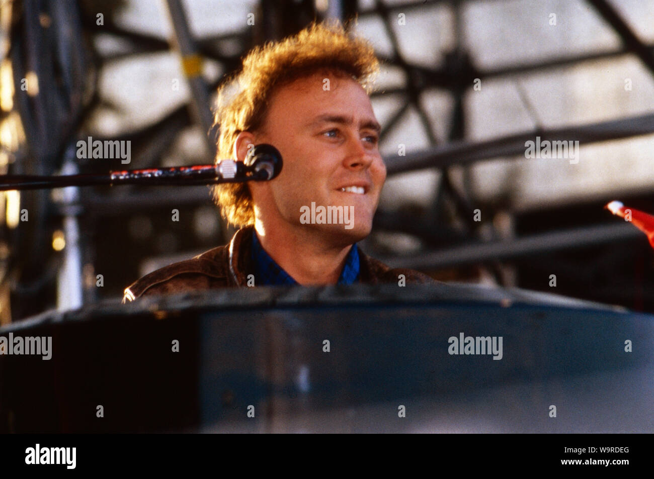 American bluegrass singer Banque de photographies et d’images à haute ...