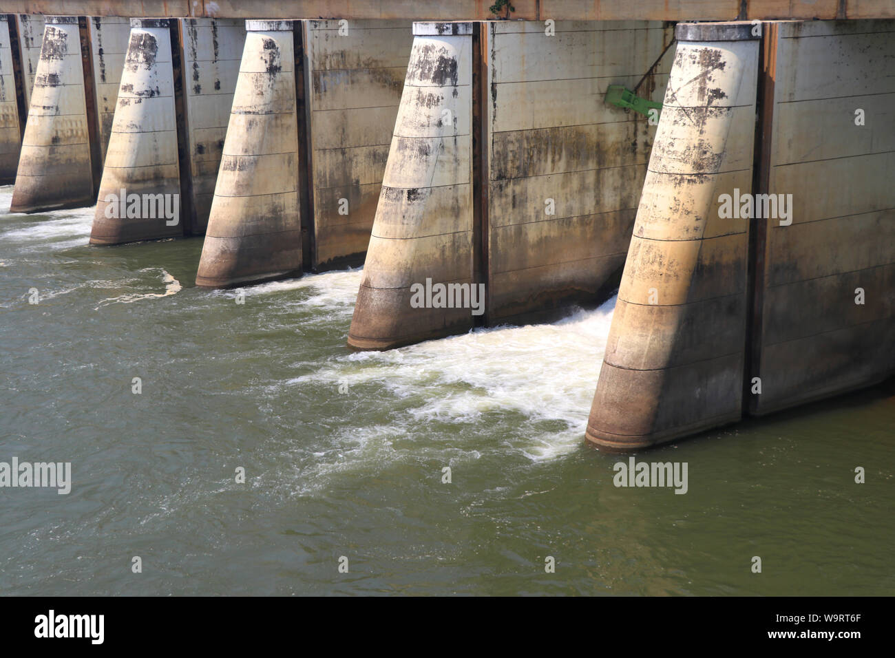 Barrages eau d'inondation Banque de photographies et d’images à haute ...