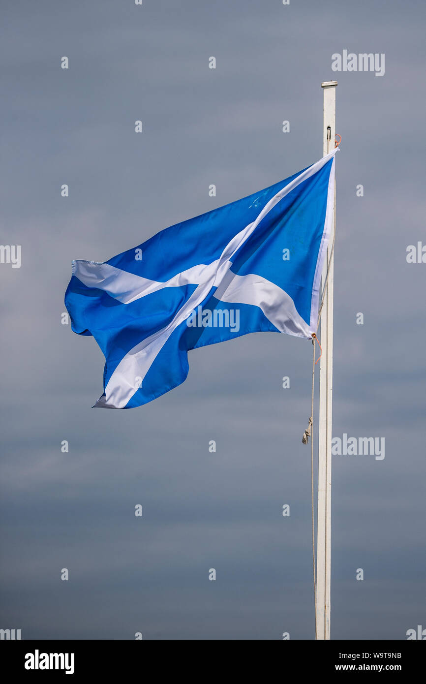 Le drapeau national écossais ou Saint Andrews Cross composé d'un champ ...