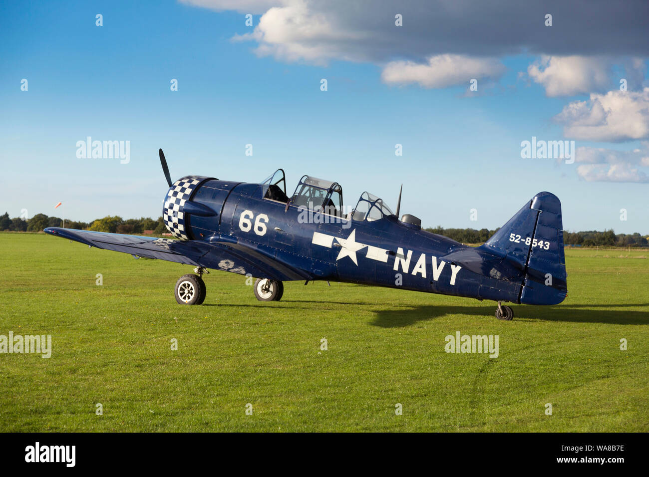 T6 texan aircraft Banque de photographies et d’images à haute ...