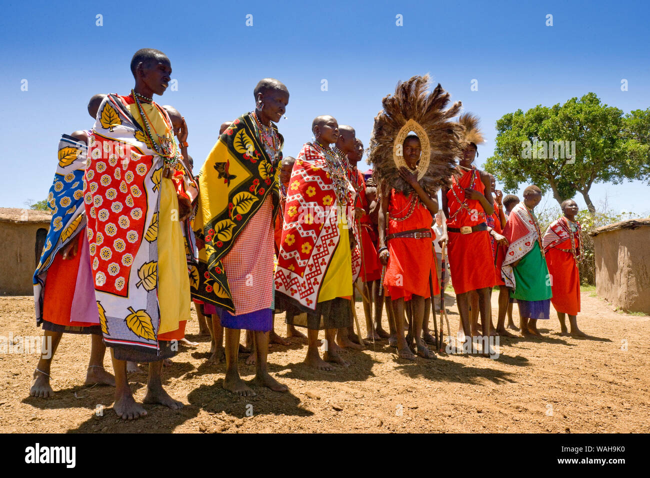 Robe rouge maasai shuka Banque de photographies et d’images à haute ...