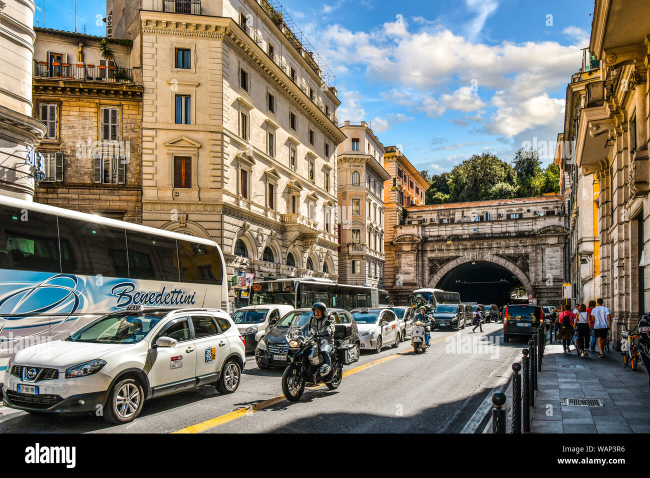 Remparts de rome Banque de photographies et d’images à haute résolution ...