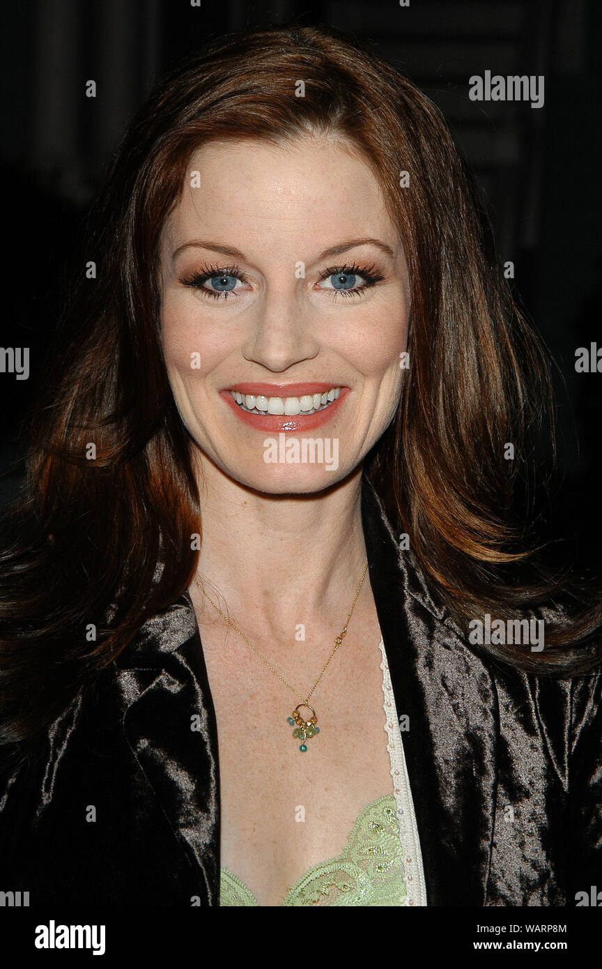 Laura Leighton à l'ABC 2005 Winter Press Tour All-Star Event tenue à ...