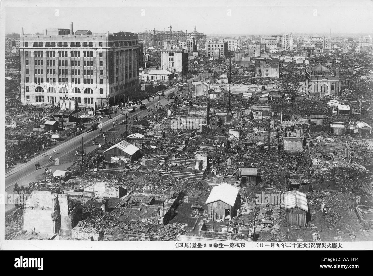 [ 1920 - Japon ] séisme de Kanto - autour de Kyobashi, Tokyo. Dégâts ...