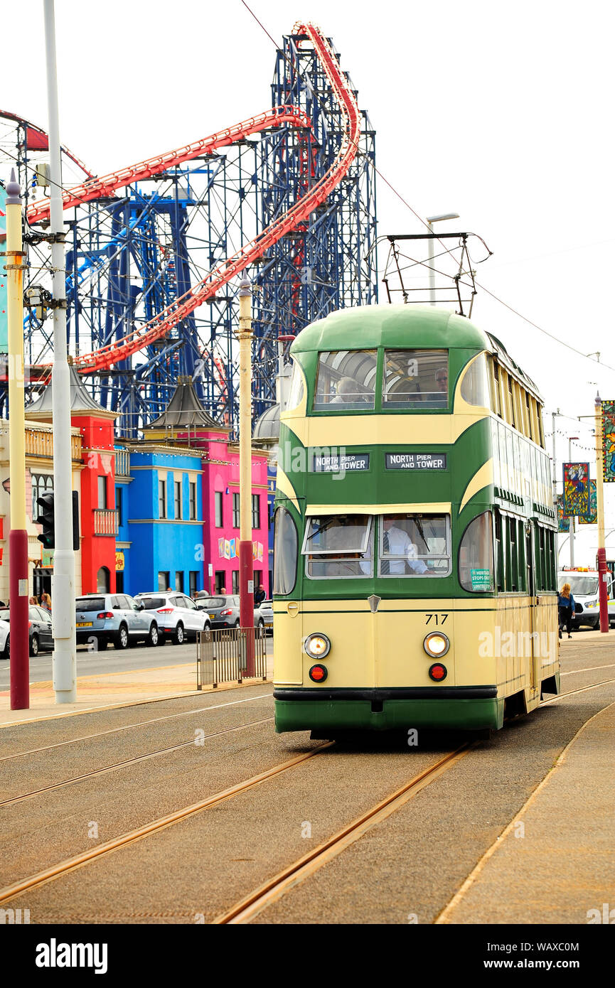 Blackpool Tram 717 Banque d'image et photos - Alamy