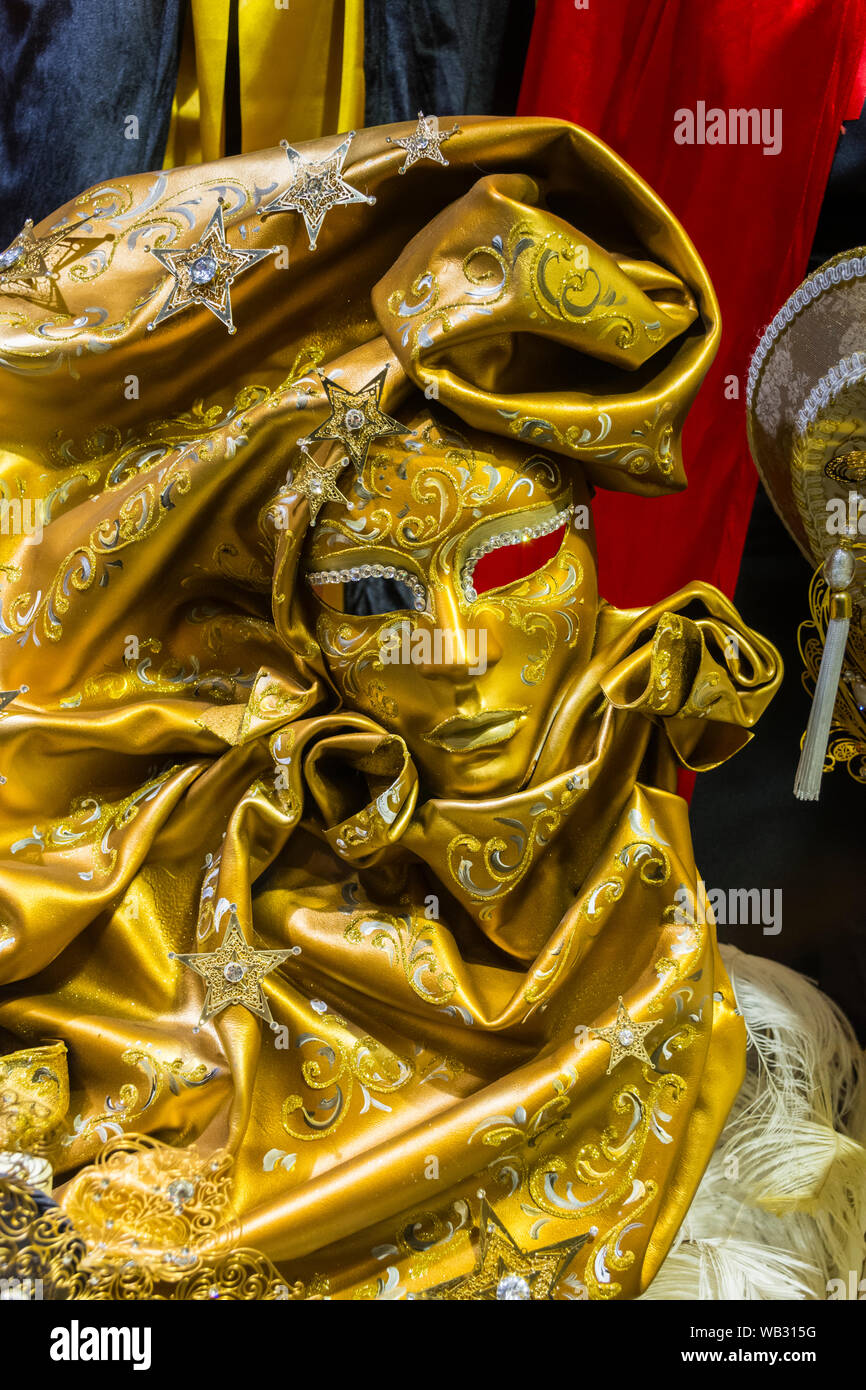 Carnaval de venise la nuit Banque de photographies et d’images à haute ...