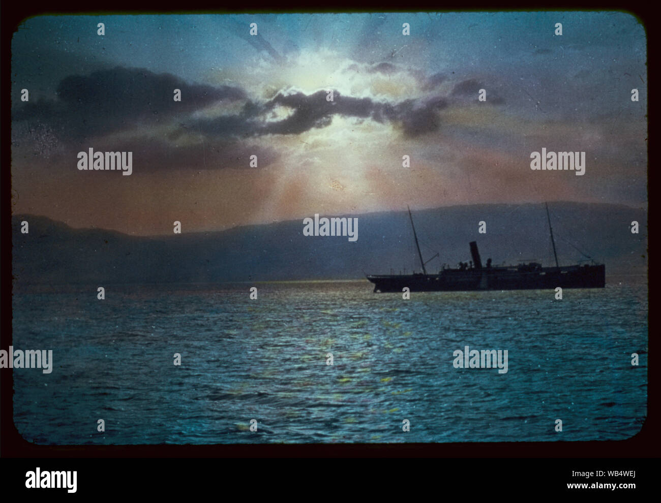 L'Égypte. Canal de Suez. La Mer Rouge à l'entrée du canal de Suez ...