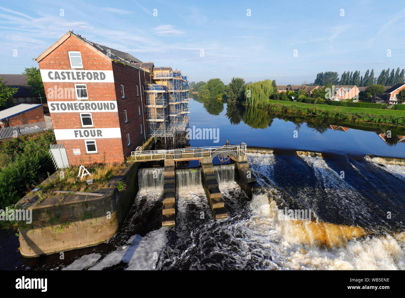 Moulin des reines castleford Banque de photographies et d’images à ...