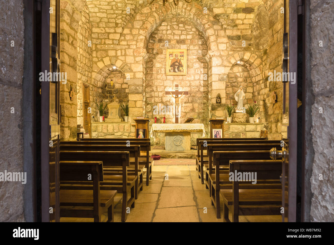 Maronite church interior Banque de photographies et d’images à haute ...